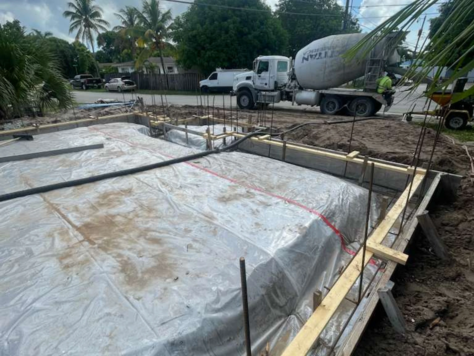 Mompie Construction | Roofing & Windows Palm Beach FL