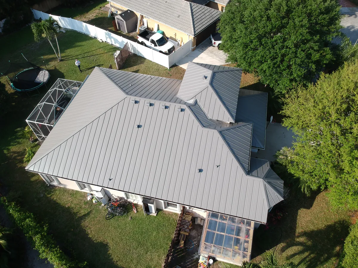 Mompie Construction | Roofing & Windows Palm Beach FL