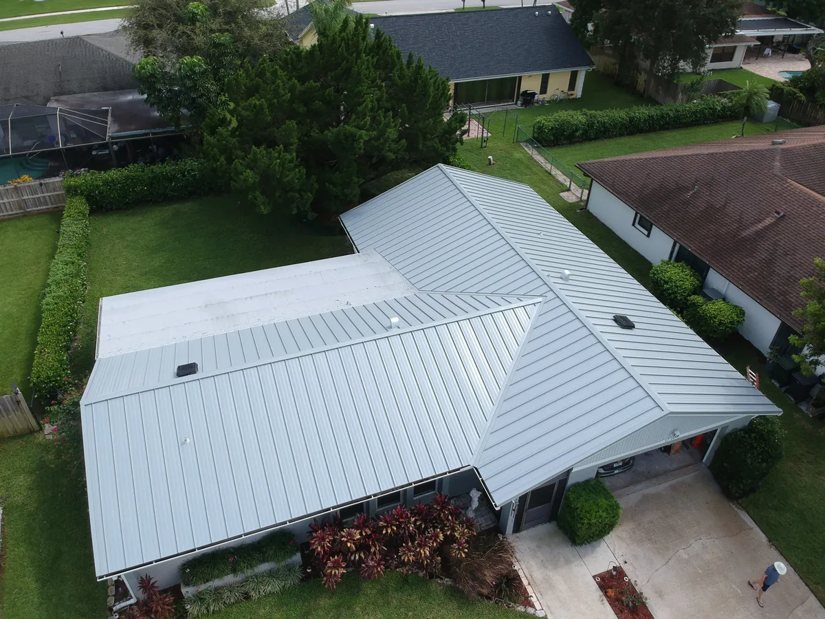 Mompie Construction | Roofing & Windows Palm Beach FL