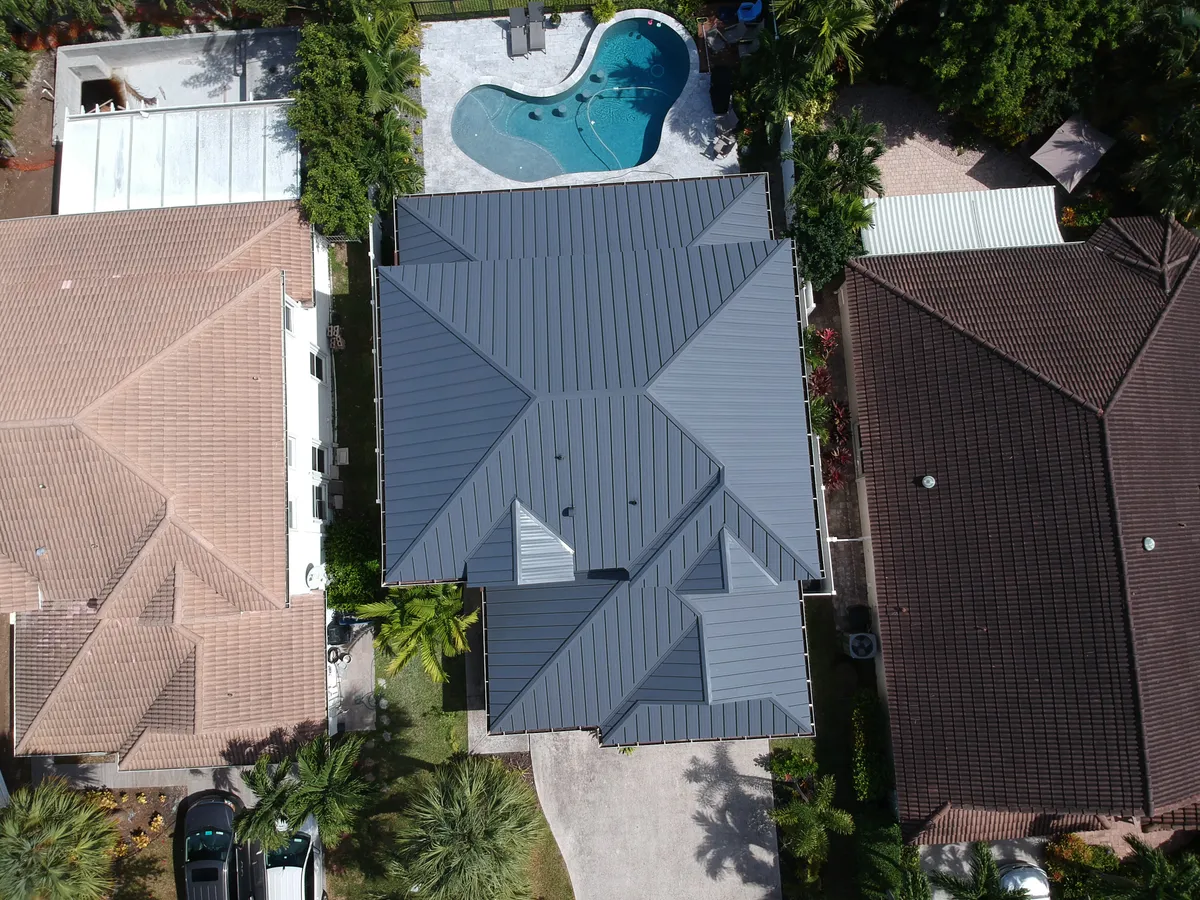 Mompie Construction | Roofing & Windows Palm Beach FL